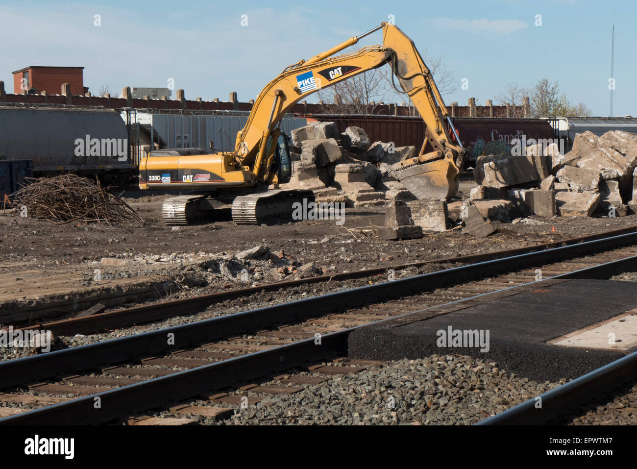 Heavy duty machines hi-res stock photography and images - Alamy