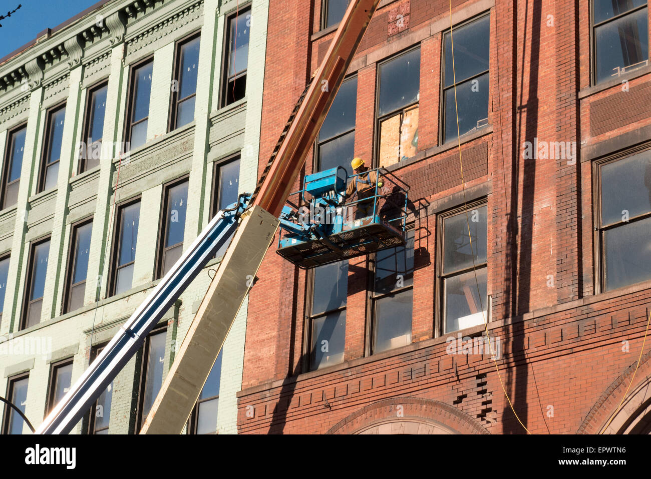 Refurbishing brick hi-res stock photography and images - Alamy