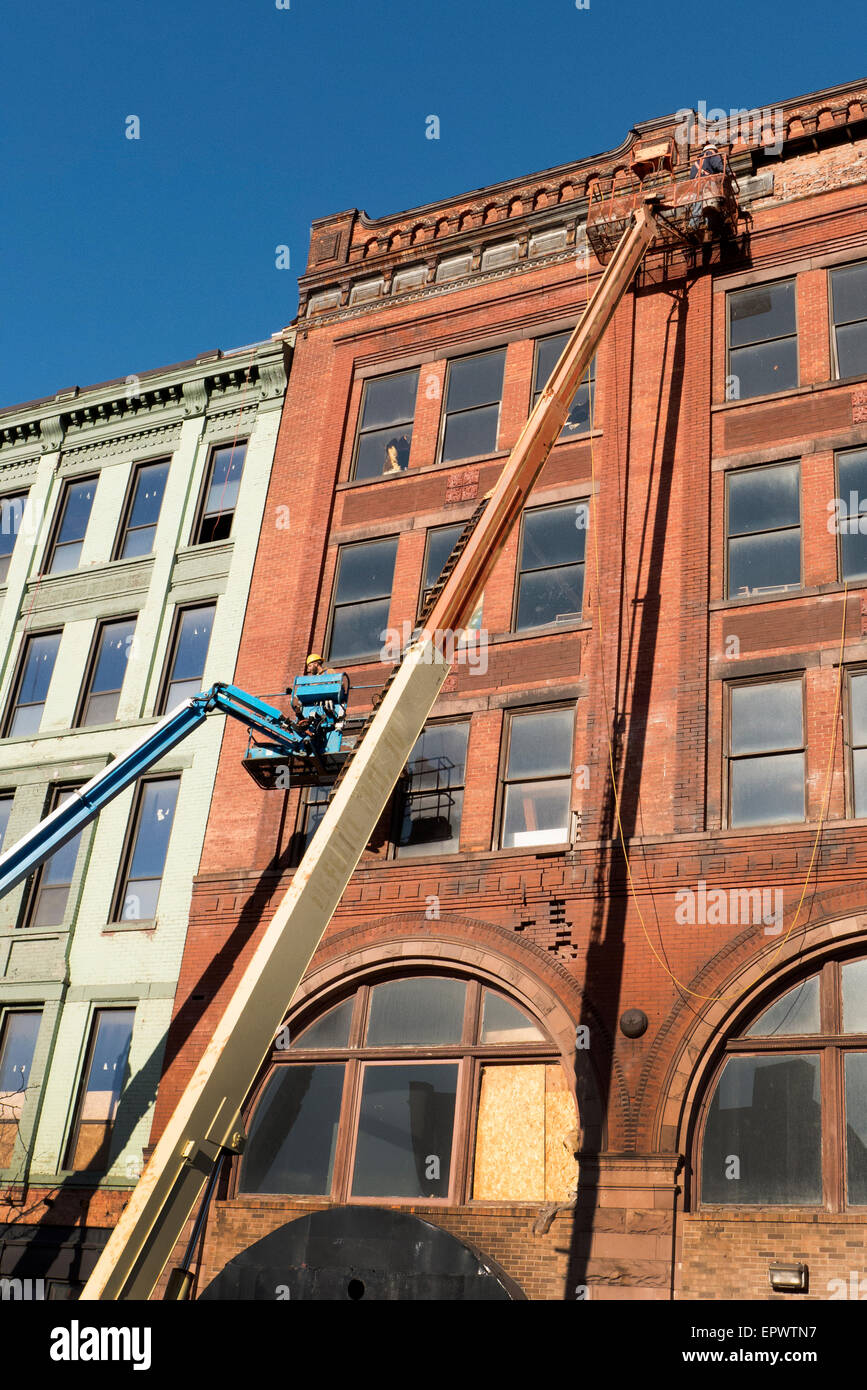 Refurbishing brick hi-res stock photography and images - Alamy