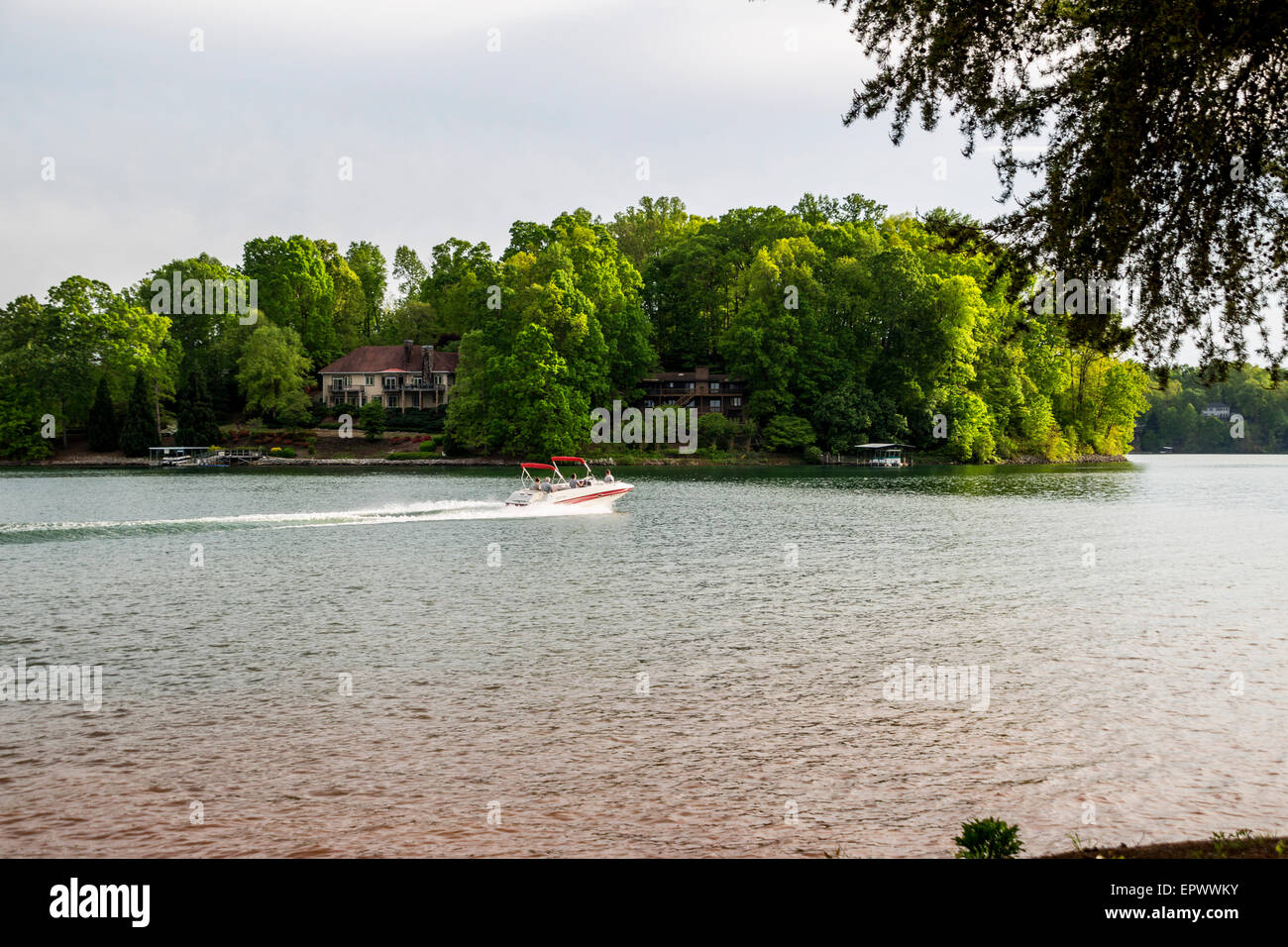 Boating, South Cove, Lake Keowee, Seneca, Oconee County, South Carolina ...