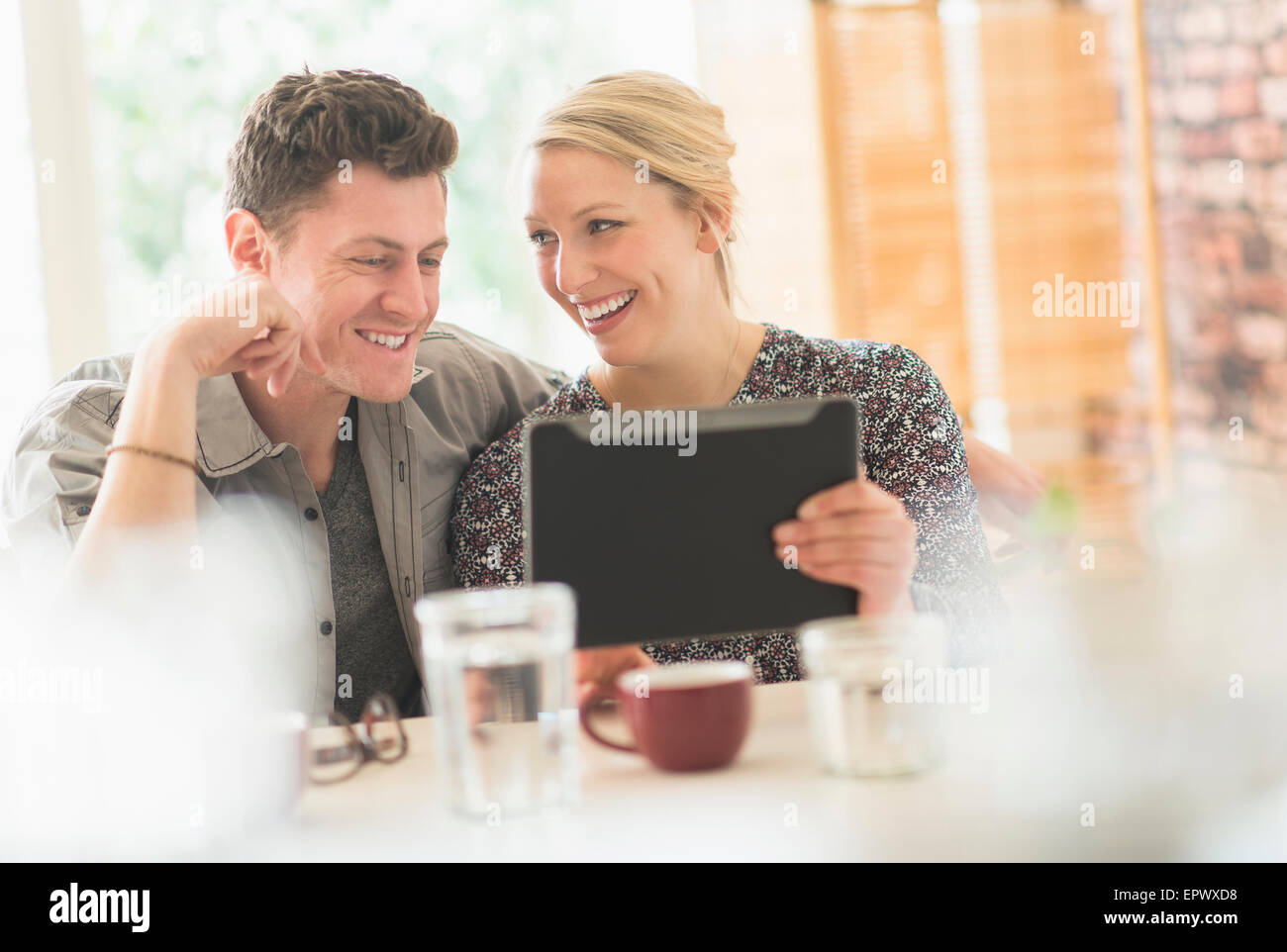 Tablet connected hi-res stock photography and images - Alamy