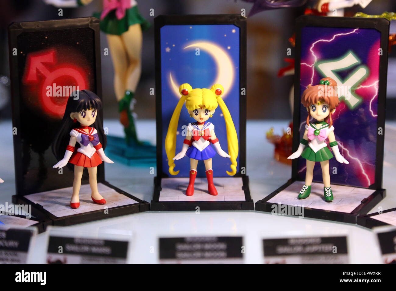 Comic figures hi-res stock photography and images - Alamy