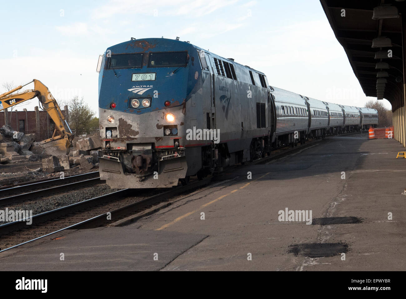 Amtrak 98