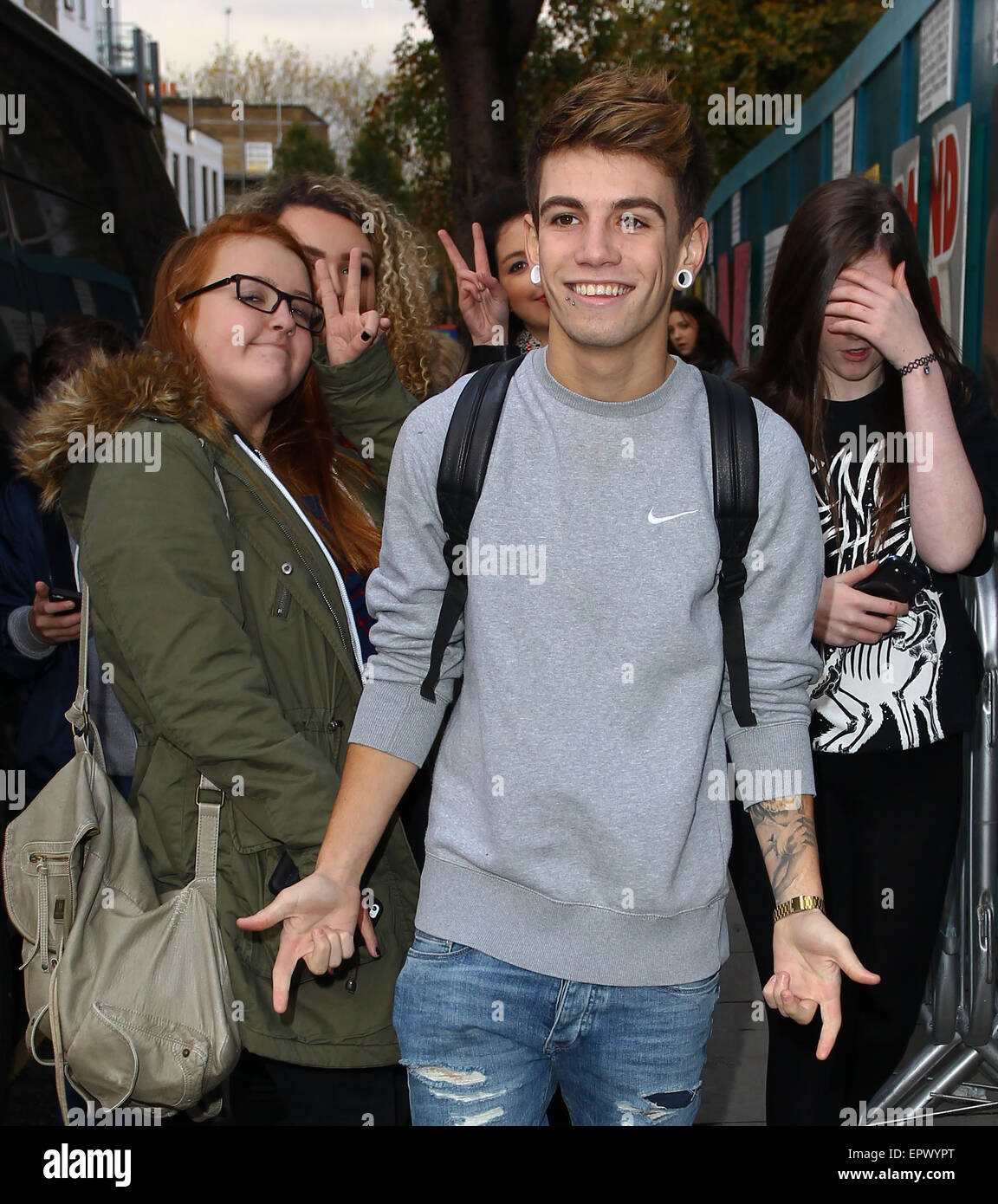 X factor finalists arrive for rehearsals for this week's live show ...