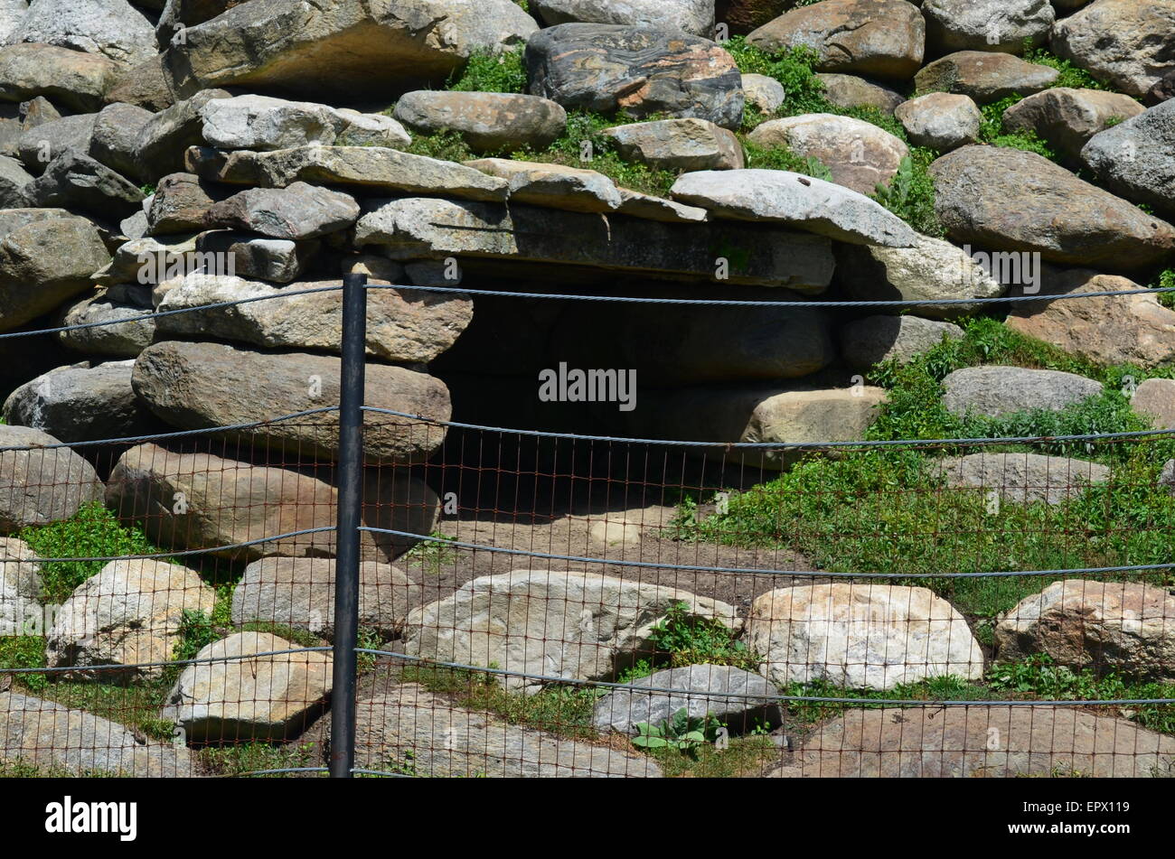 Cave in rocks Stock Photo - Alamy
