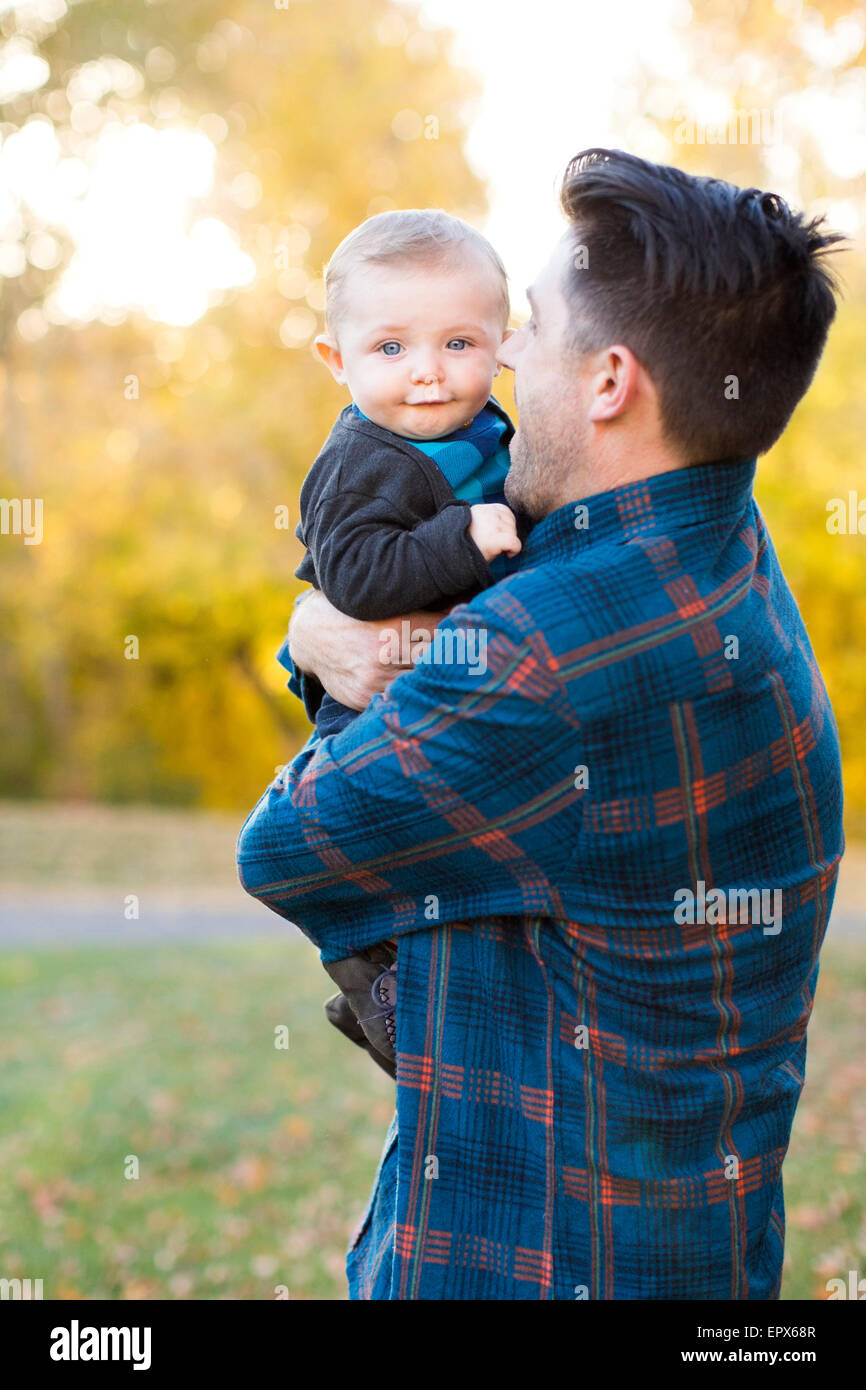 Father hugging baby boy hi-res stock photography and images - Alamy