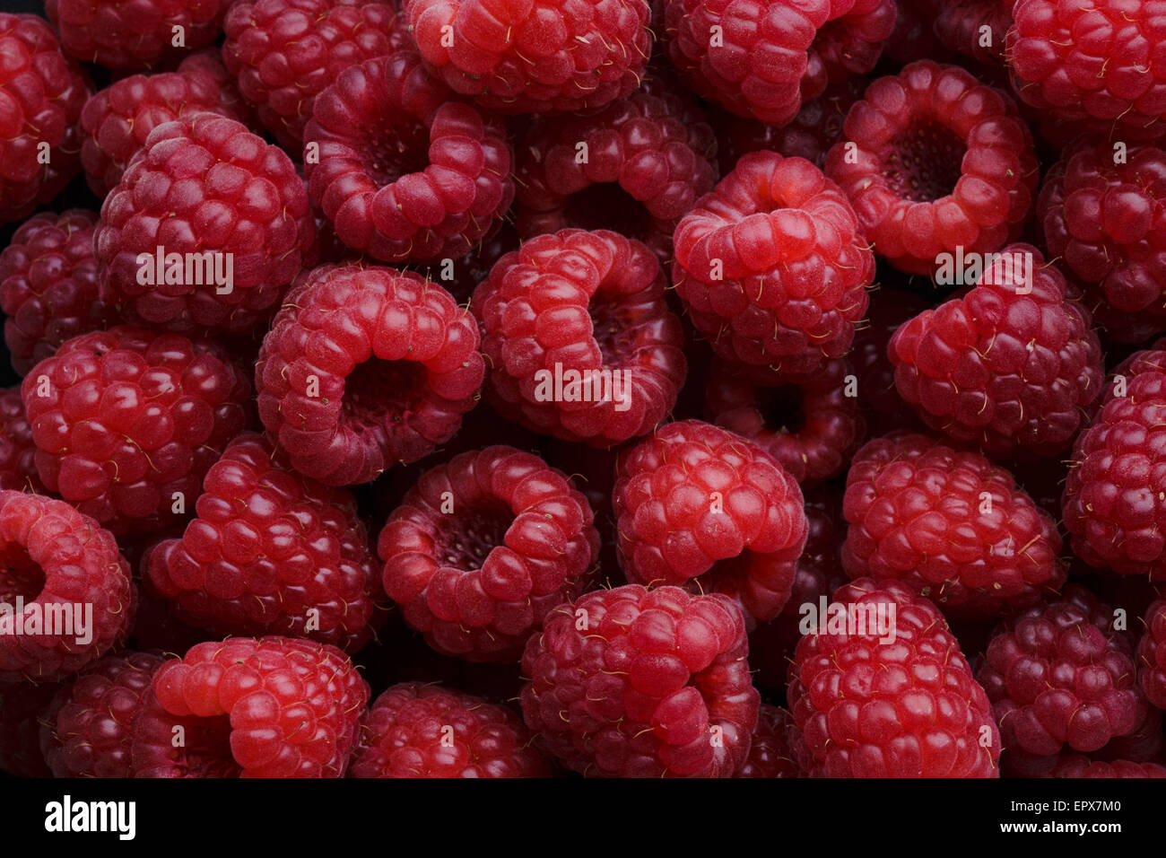 Fresh raspberries full frame hi-res stock photography and images - Alamy