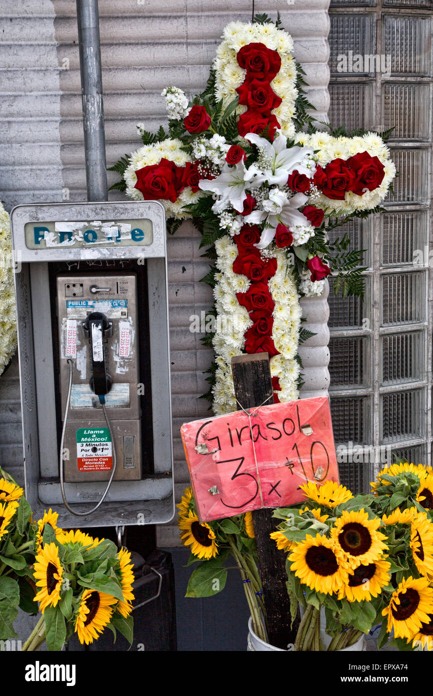 Flower arrangements hi-res stock photography and images - Alamy
