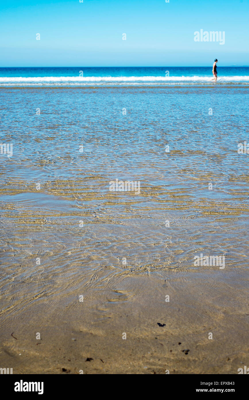 Lashing sea waves hi-res stock photography and images - Alamy