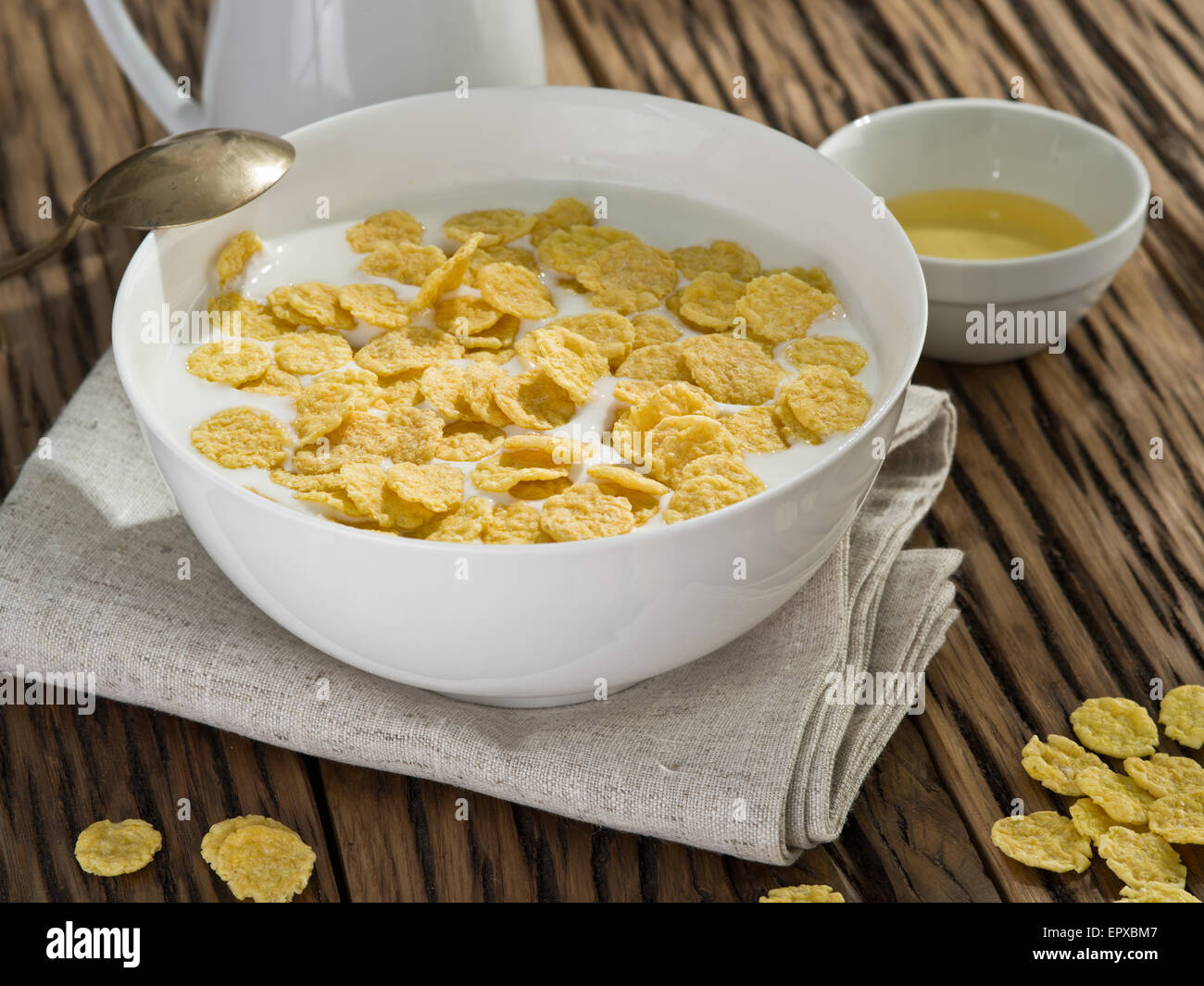 Cornflakes cereal and milk. Morning breakfast Stock Photo - Alamy