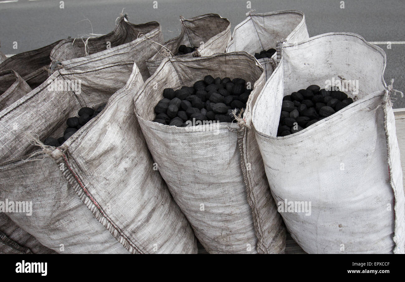 Coal Delivery Man High Resolution Stock Photography and Images - Alamy