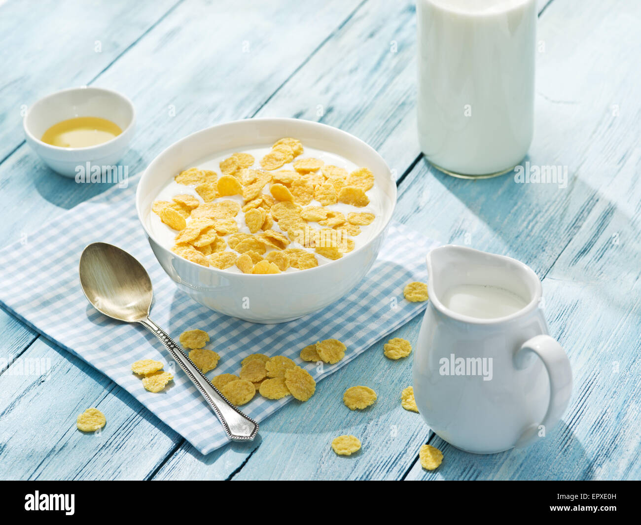 Cornflakes cereal and milk. Morning breakfast Stock Photo - Alamy