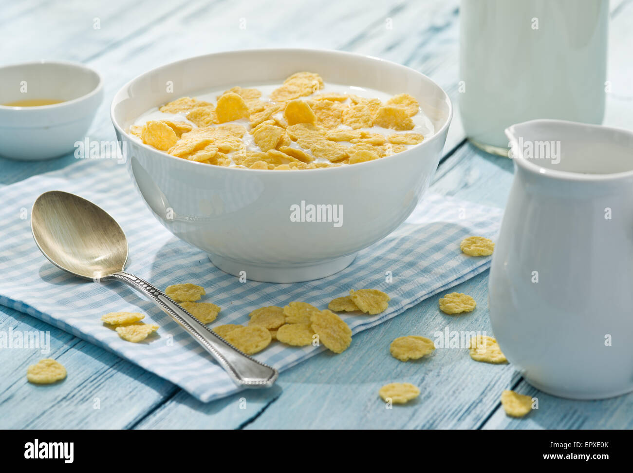 Cornflakes cereal and milk. Morning breakfast Stock Photo - Alamy