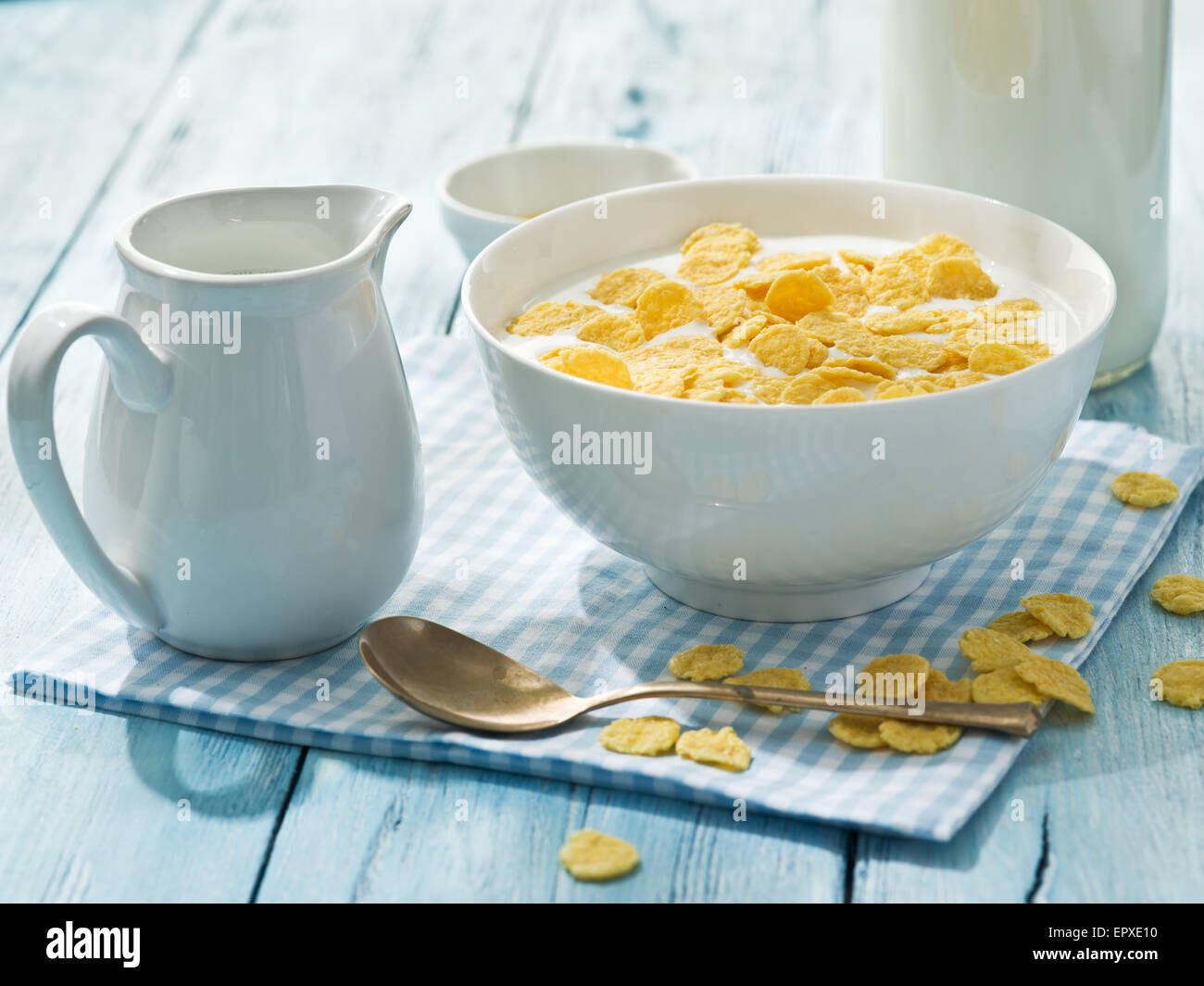Cornflakes cereal and milk. Morning breakfast Stock Photo - Alamy