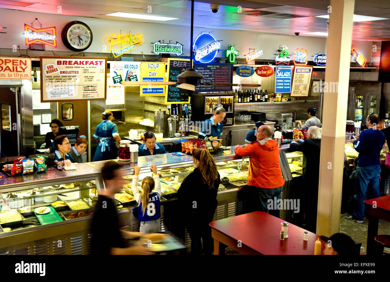 Interior food display restaurant hi-res stock photography and images ...