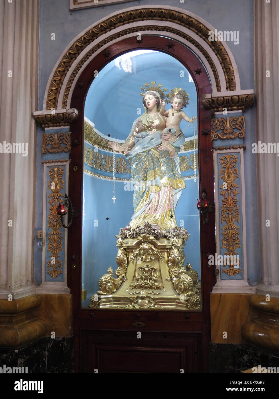 Interior of St Marija Assunta Church and Rotunda, at Mosta, Malta ...
