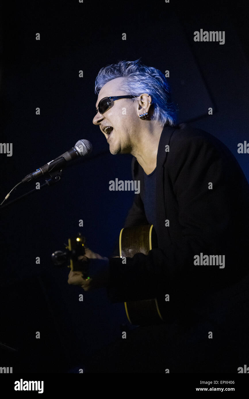 Wayne Hussey performing live at Sabotage in Lisboa Featuring: Wayne ...