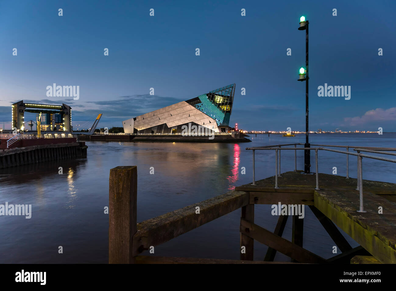The Deep aquarium and tidal barrier on the River Humber seen from ...