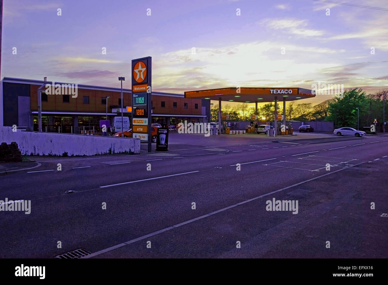 Texaco garage hi-res stock photography and images - Alamy