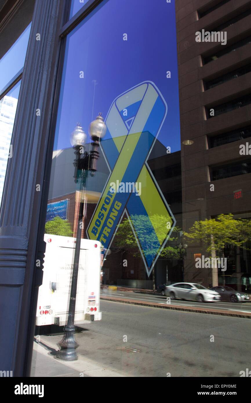 Strong logo hi-res stock photography and images - Alamy