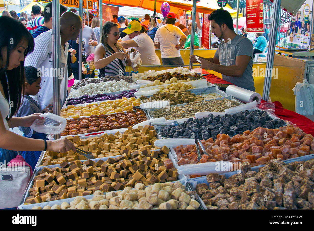 Hand made sweet hi-res stock photography and images - Alamy