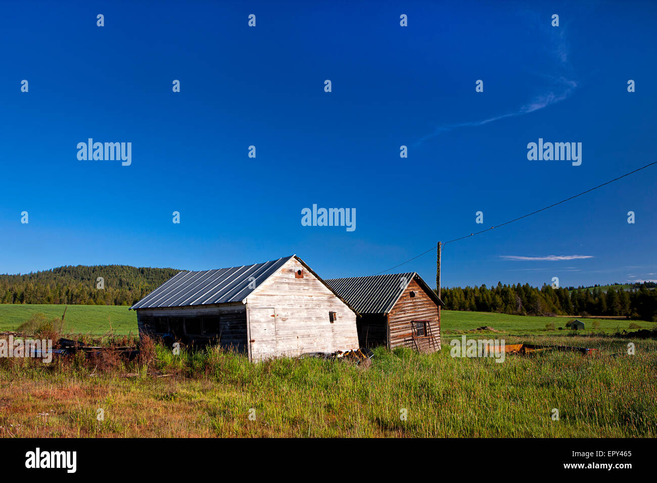 Vintage wooden storage sheds hi-res stock photography and images - Alamy