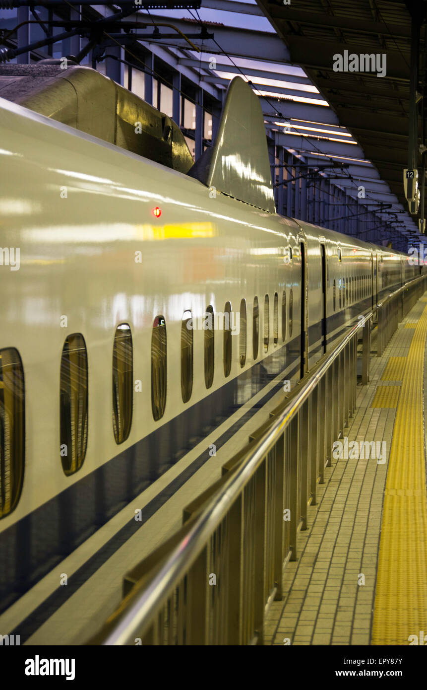 Bullet train japan shinkansen railway hi-res stock photography and ...