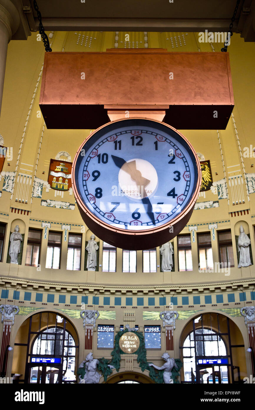 Prague main railway station hi-res stock photography and images - Alamy