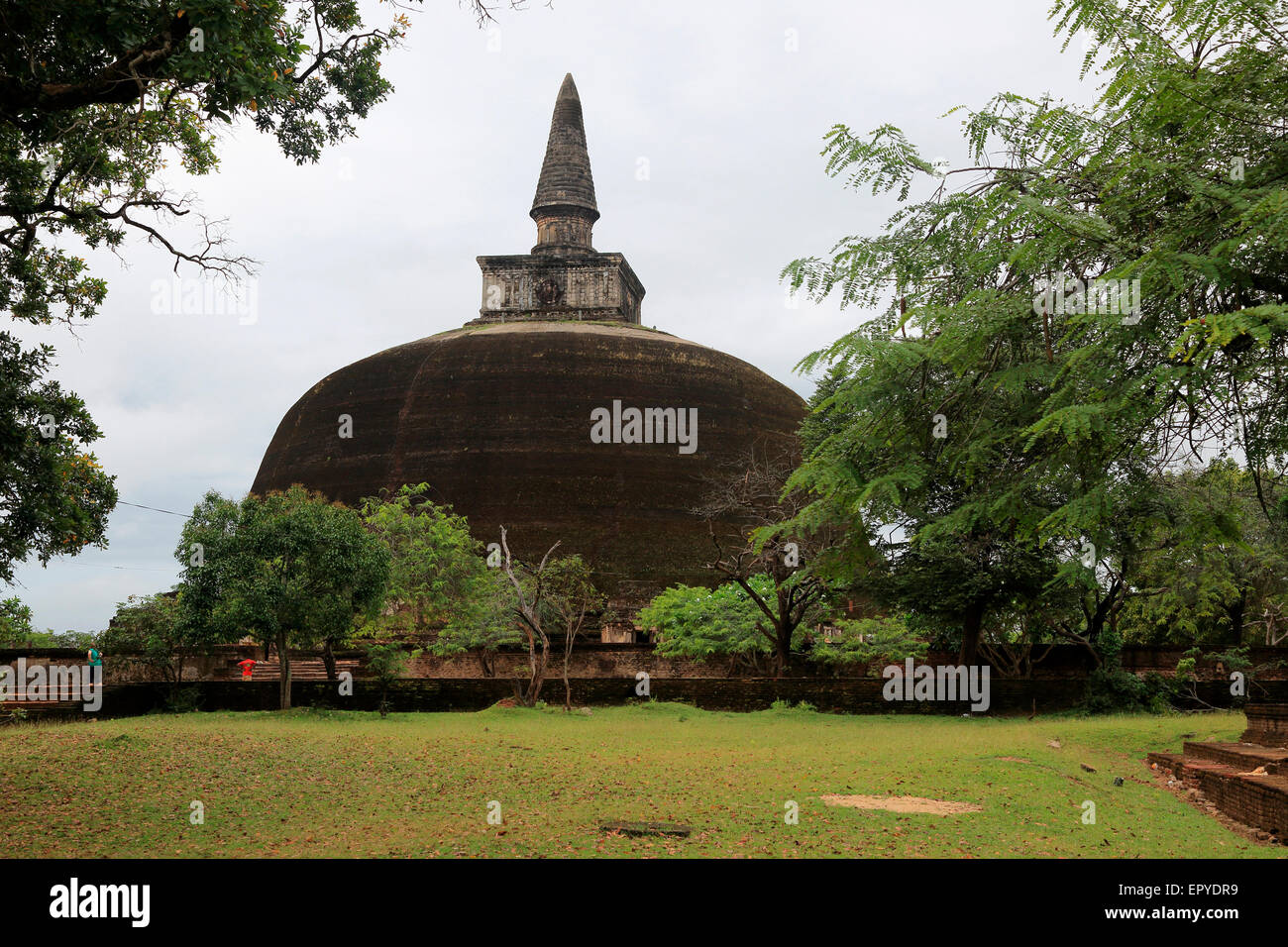 Rankot vihara stupa unesco world heritage site hi-res stock photography ...