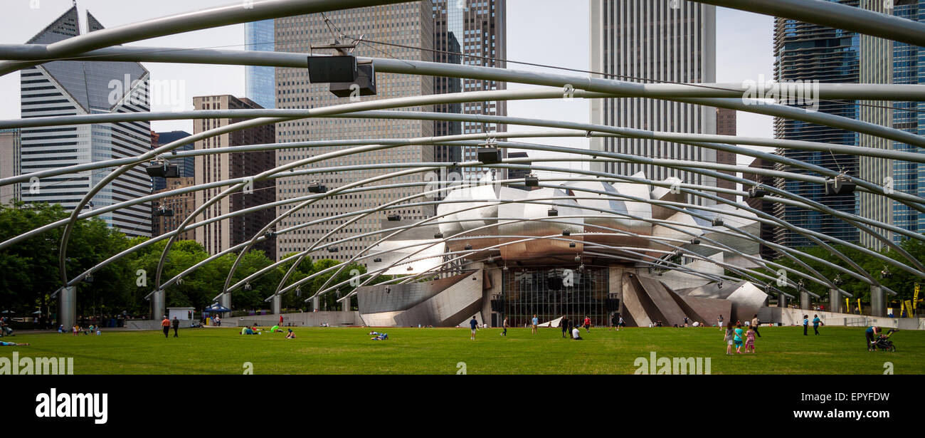 Millenium Park in Chicago Stock Photo - Alamy