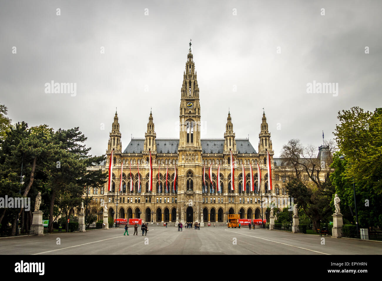 Town Hall Square Vienna High Resolution Stock Photography and Images ...