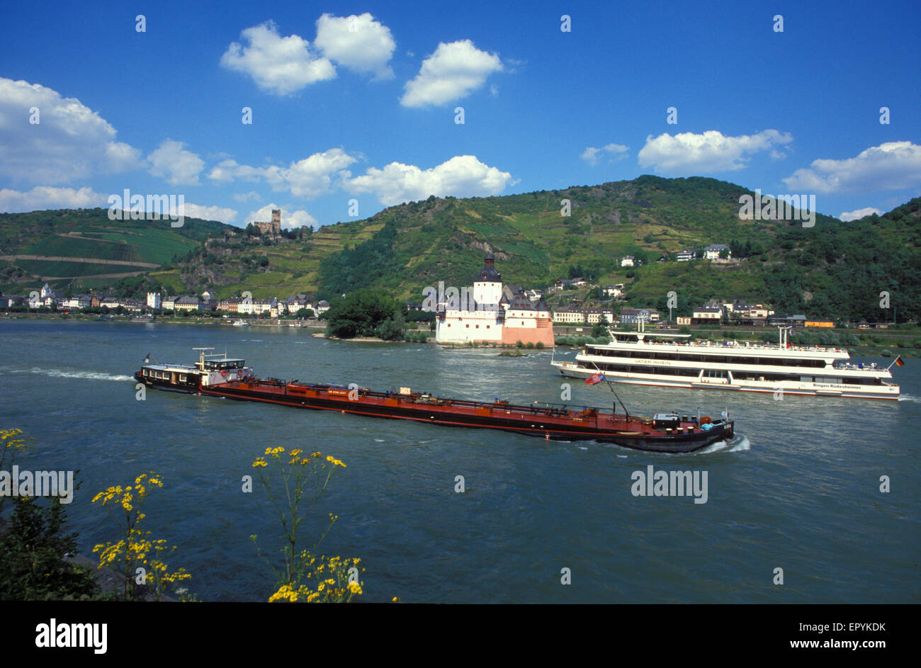 DEU, Germany, Kaub at the river Rhine, the castle Pfalzgrafenstein in ...