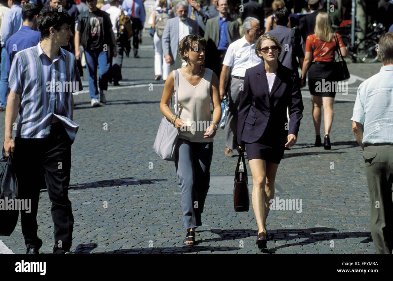 DEU, Germany, Hesse, Frankfurt, people at the street Grosse ...
