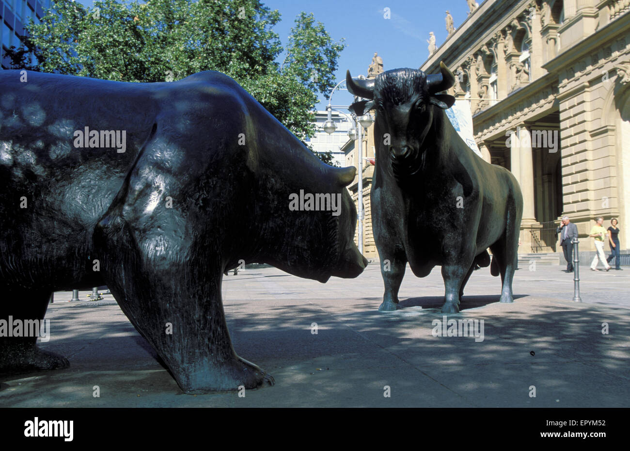 Bear and bull in front of the exchange hi-res stock photography and ...