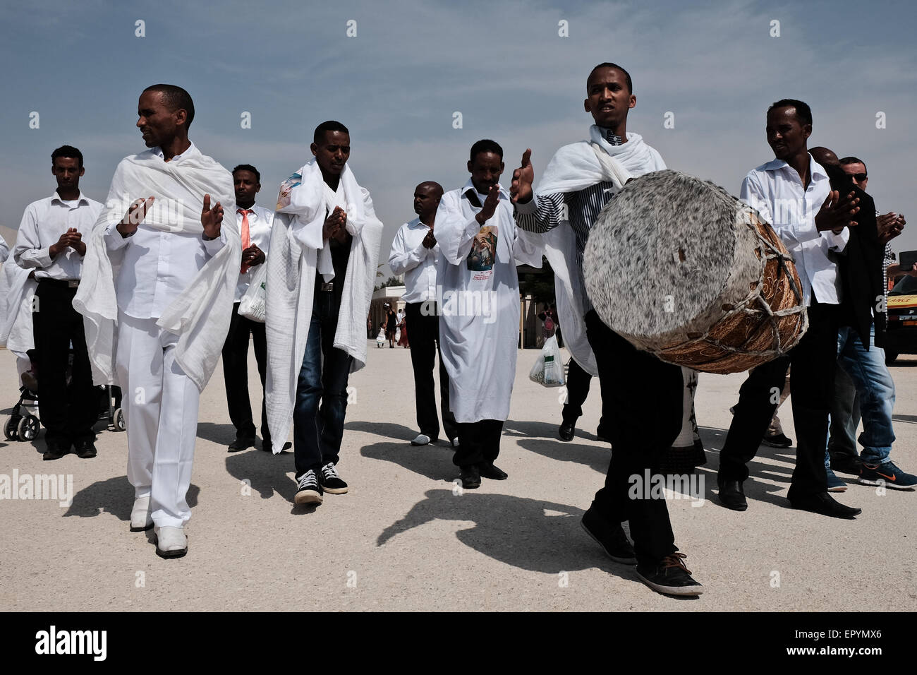 Qasr el-Yahud, Israel. 23rd May 2015. A group of African devotees ...