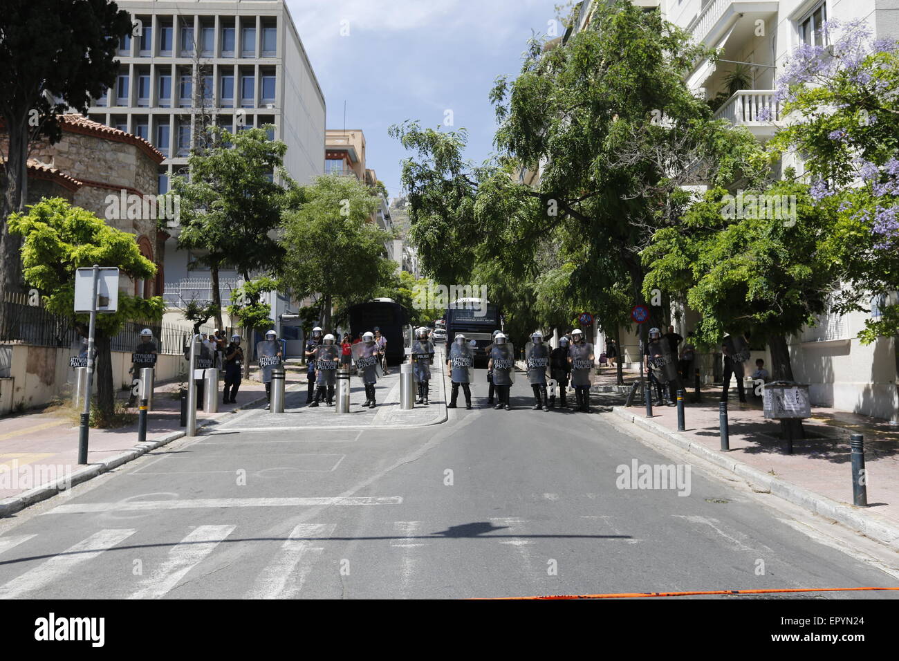 Athens, Greece. 23rd May 2015. Riot police officers protect the British ...