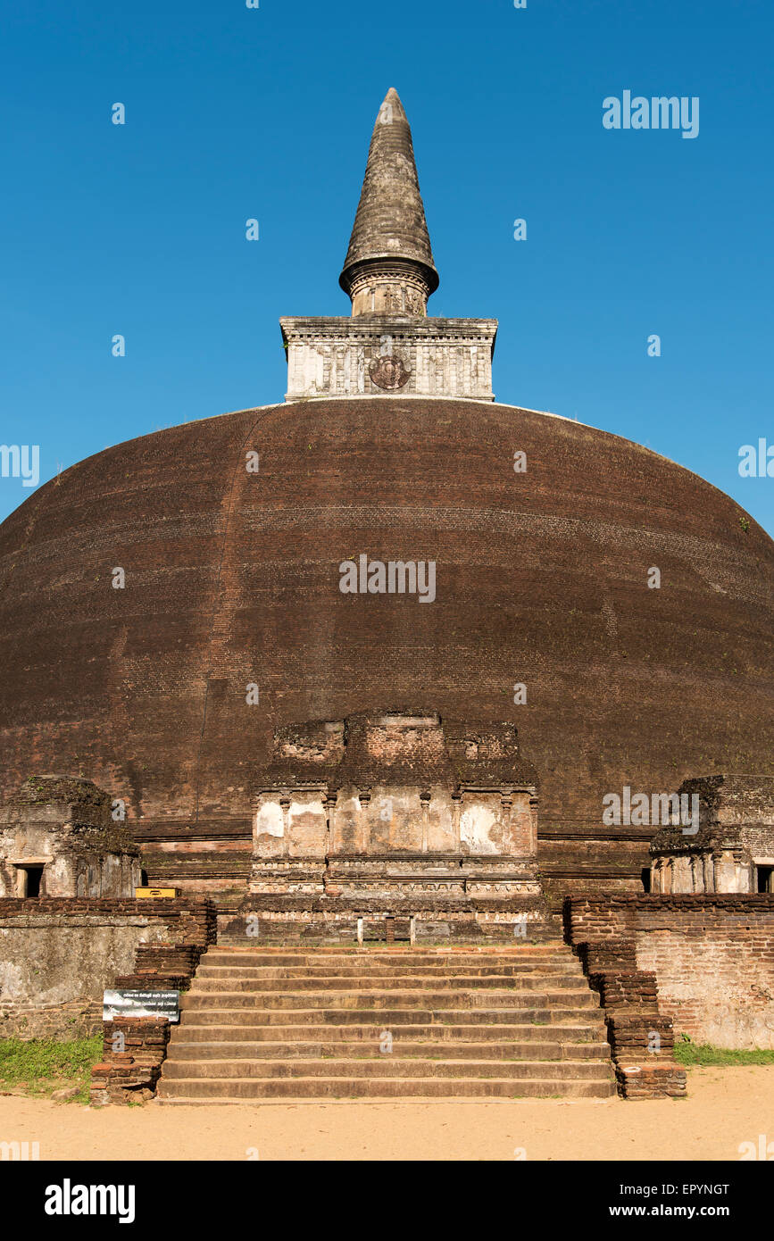 Rankoth Vehera Dagoba (Rankot Vihara Stupa), Polonnaruwa, Sri Lanka ...
