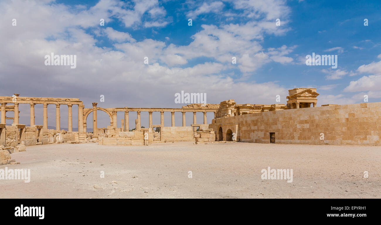 Roman metropolis hi-res stock photography and images - Alamy