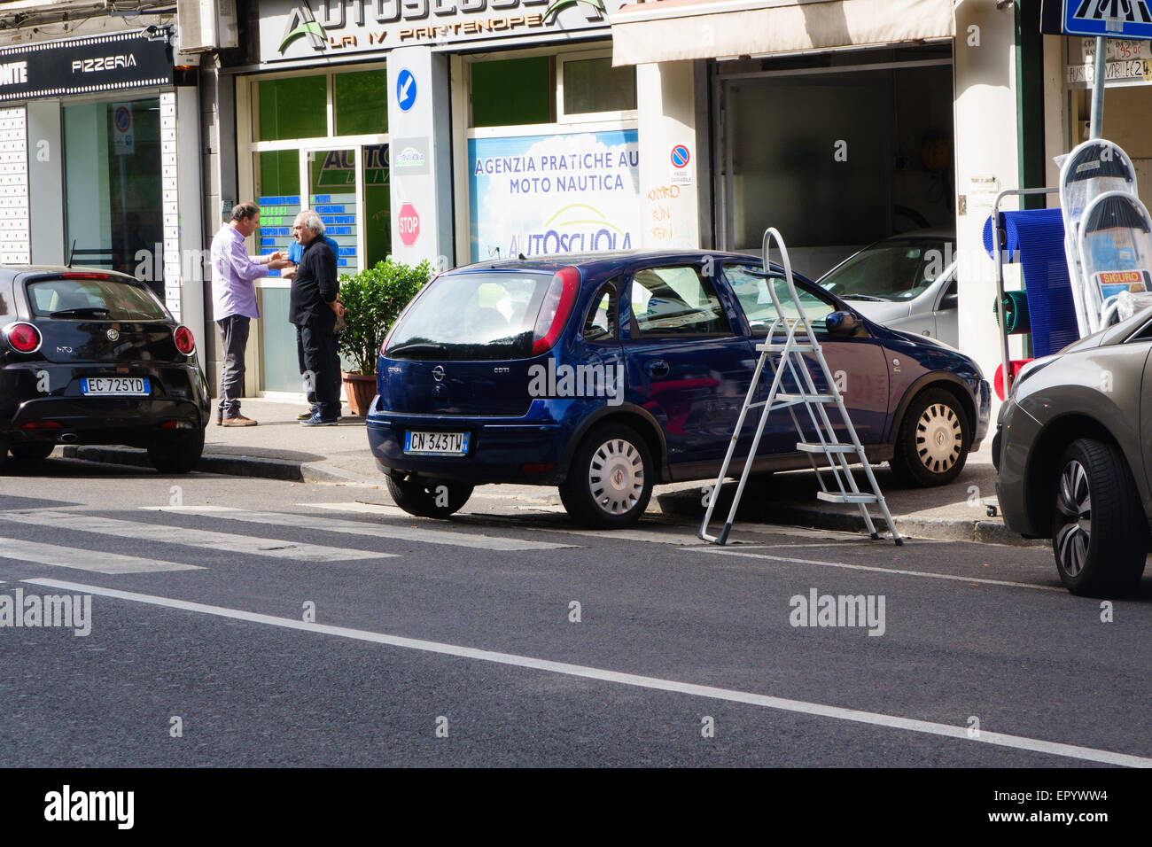 Step ladders hi-res stock photography and images - Alamy