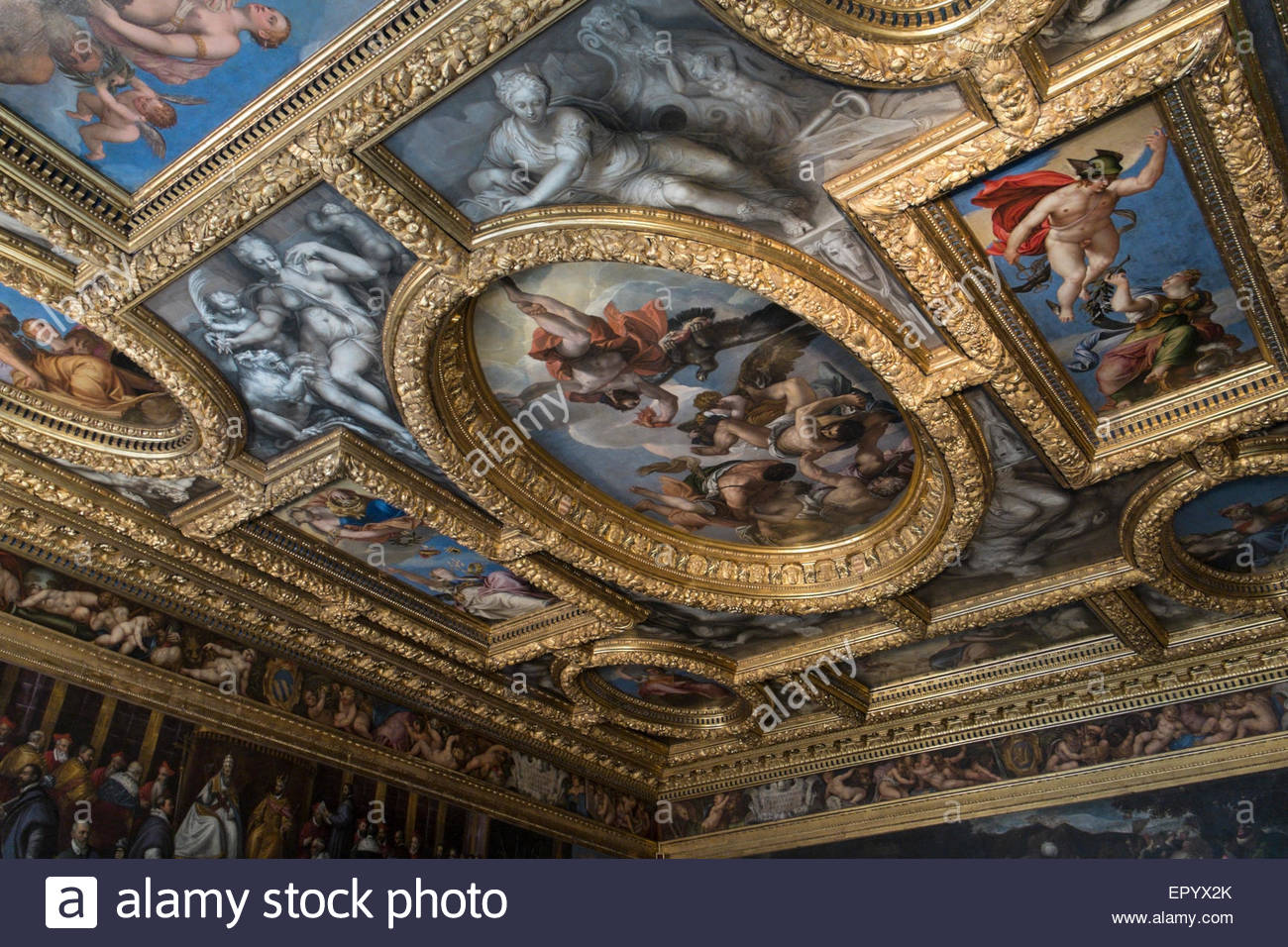 Murals Ceiling High Resolution Stock Photography and Images - Alamy