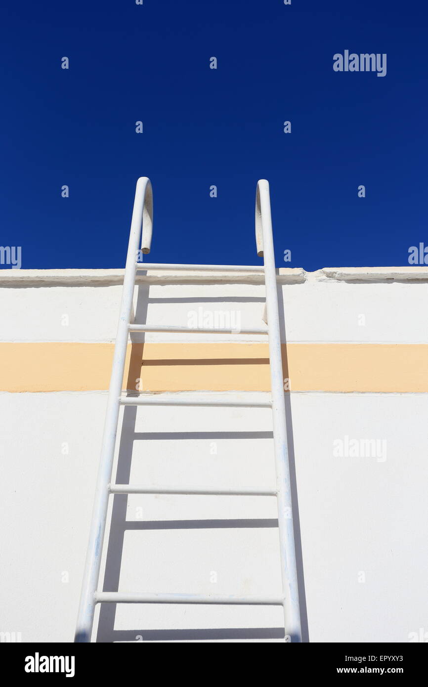Ladder rung rungs hi-res stock photography and images - Alamy