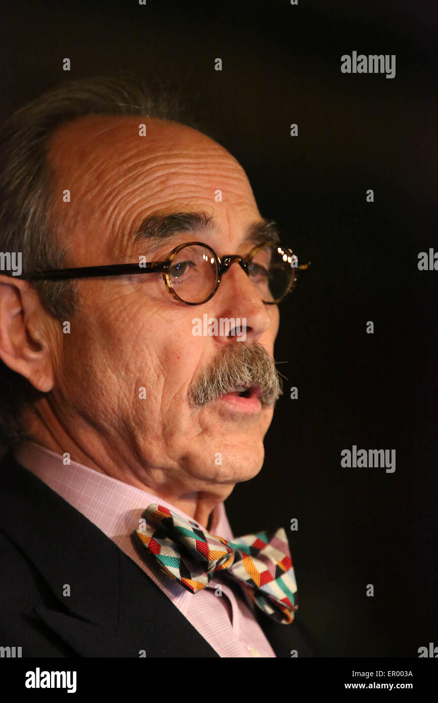 The american multi millionaire hi-res stock photography and images - Alamy