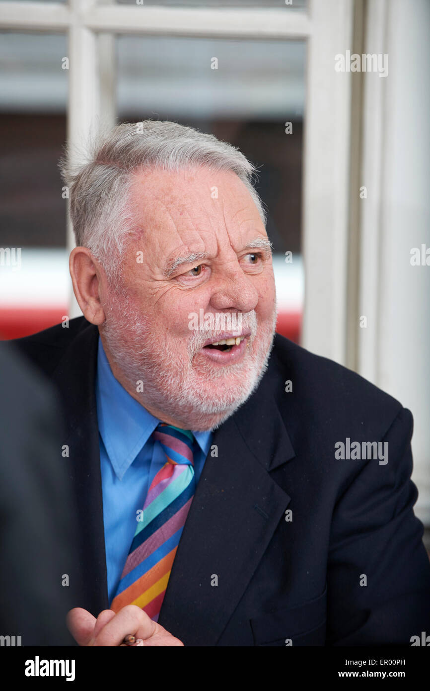 Terry Waite at the Oldie Literary Lunch 19/5/15 Stock Photo - Alamy