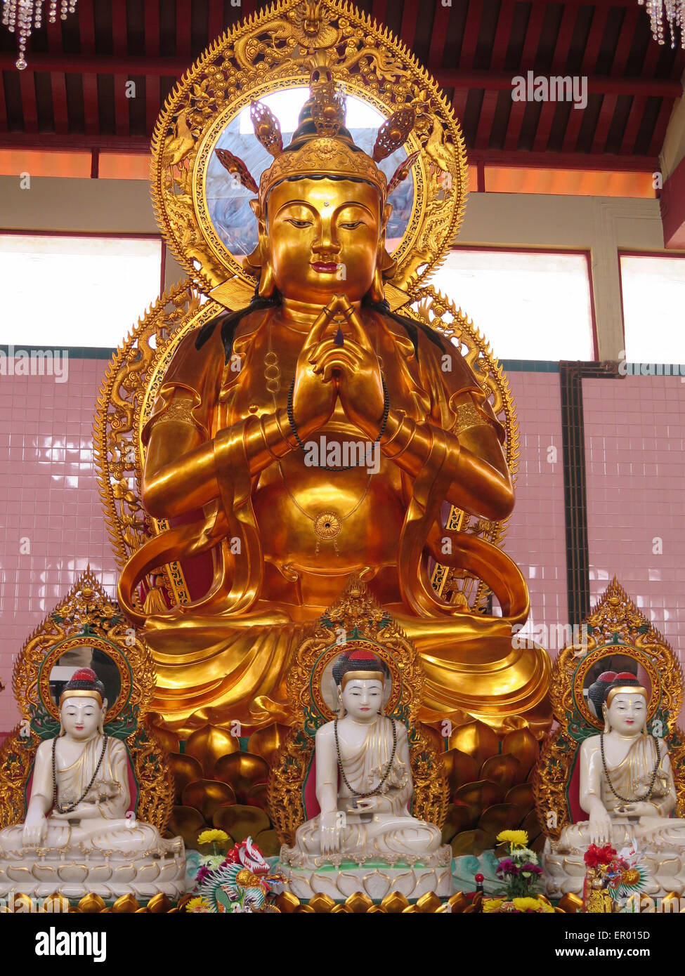 Buddha statue at Sam Poh Buddhist Temple, Brinchang, Cameron Highlands ...