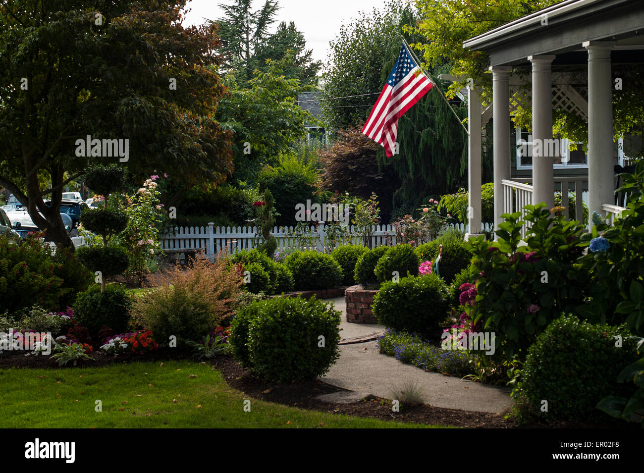 Ideal neighborhood hi-res stock photography and images - Alamy