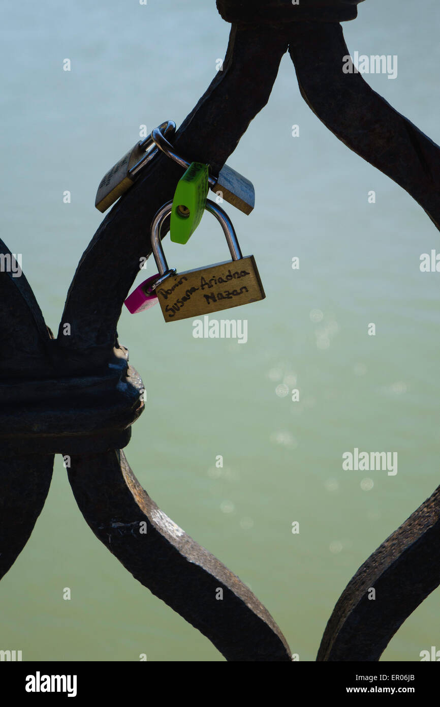 locks on Ponte Sant Angelo Rome Stock Photo - Alamy