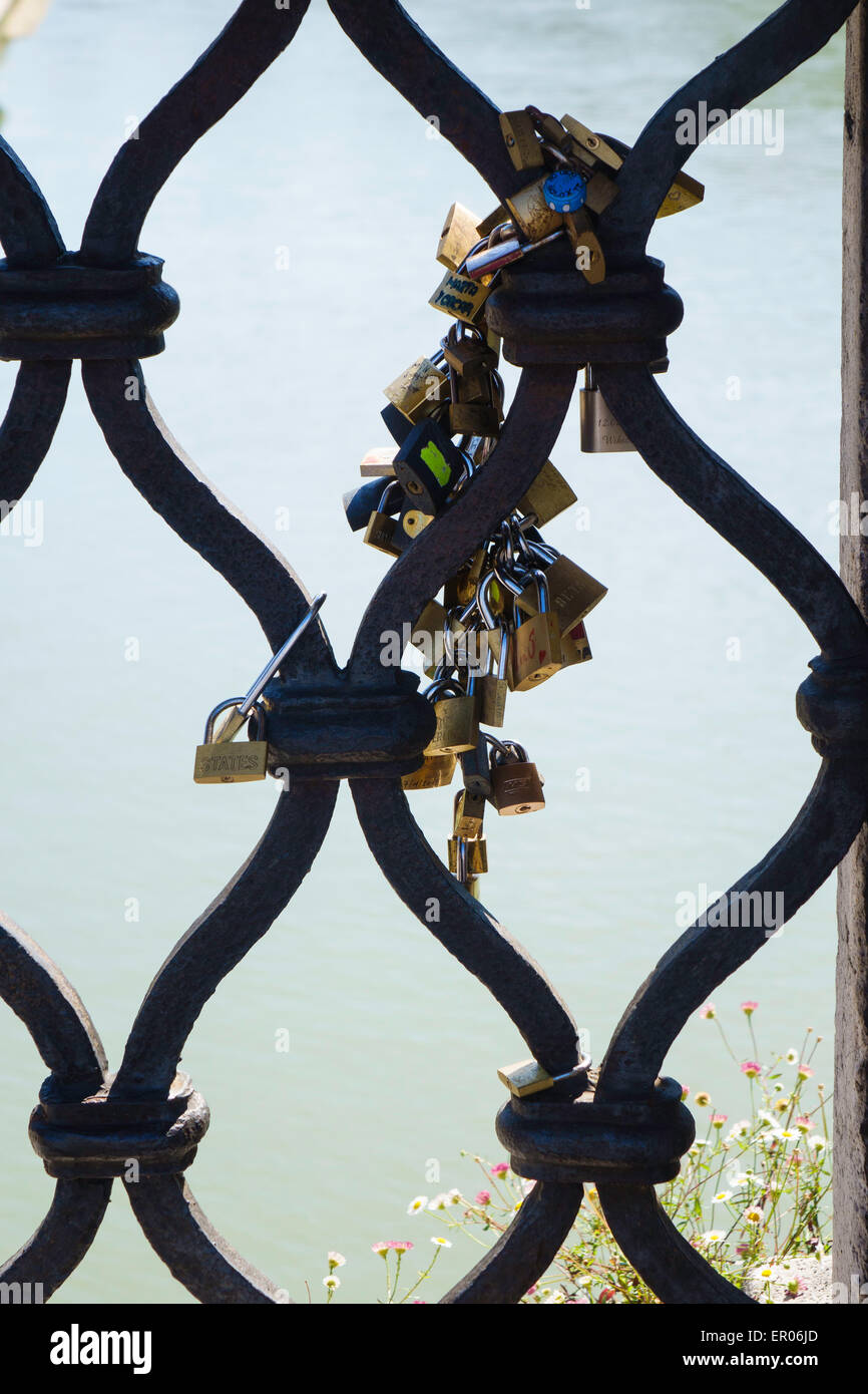 locks on Ponte Sant Angelo Rome Stock Photo - Alamy