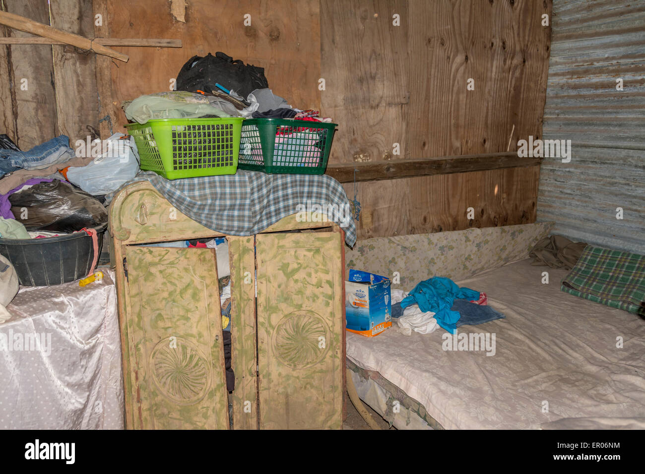 Poor house interior hi-res stock photography and images - Alamy