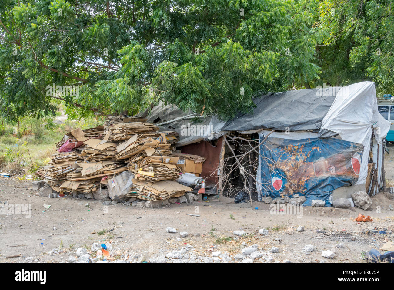 Poor storage hi-res stock photography and images - Alamy