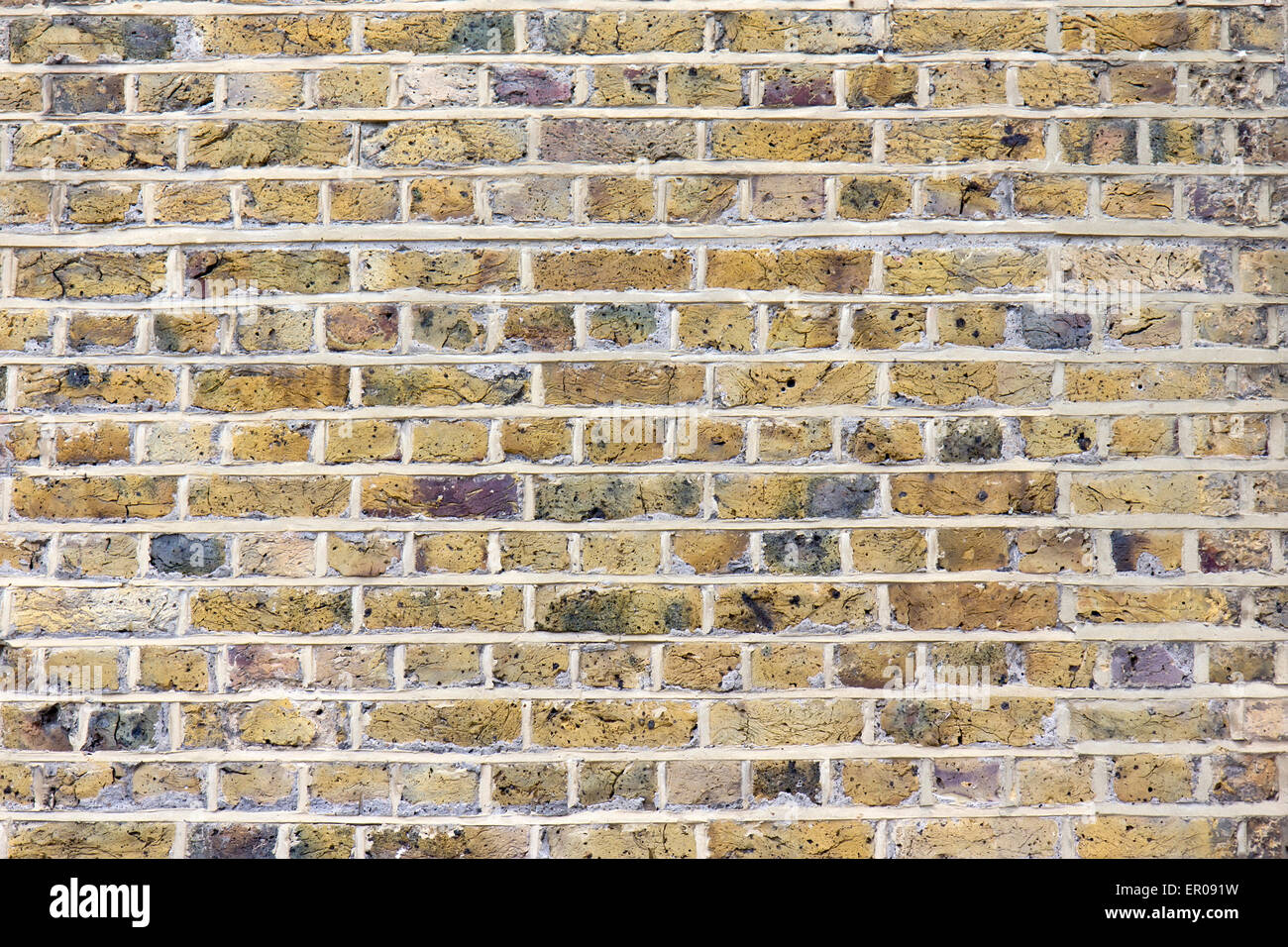 Yellow brickwork hi-res stock photography and images - Alamy